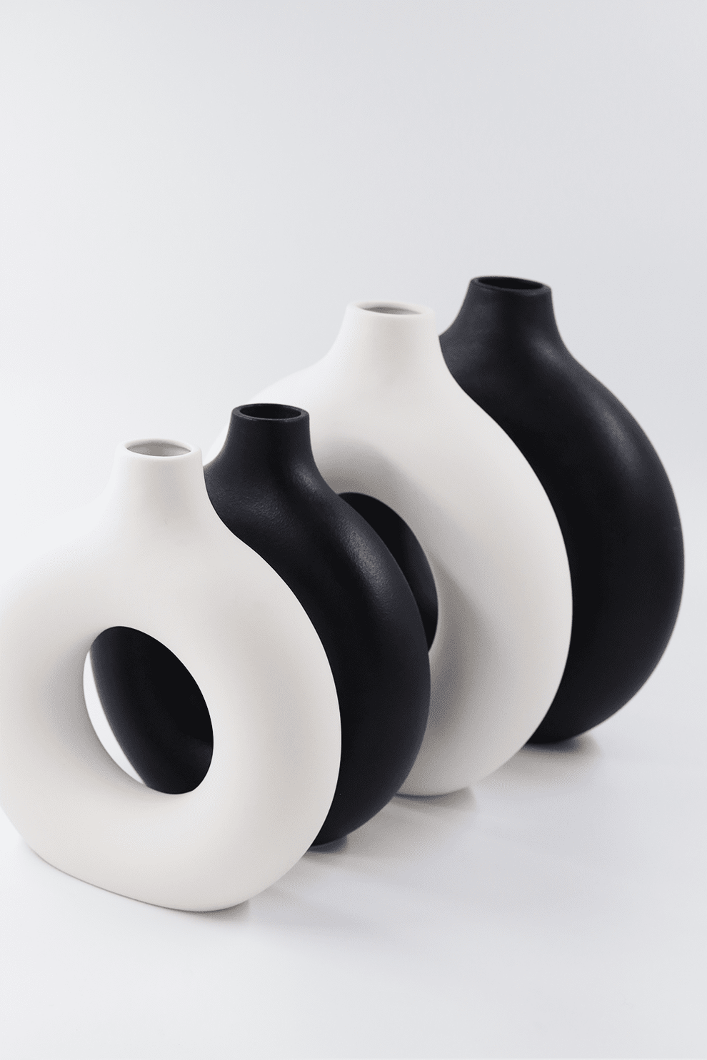 Ceramic Donut Vase (Set of 2) – Quirk Space